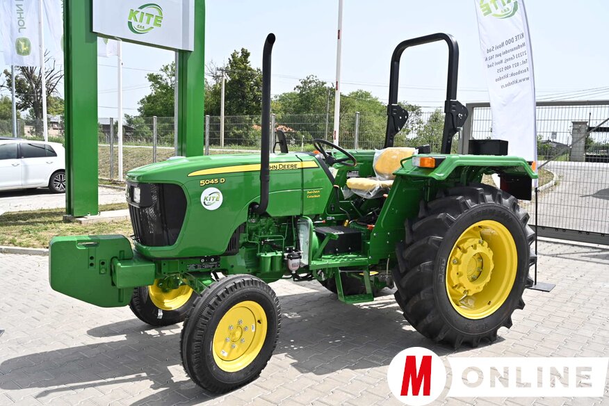 A temerini Paska család átvette az idei Mezőgazdasági Kiállítás főnyereményét a Kite Kft ...